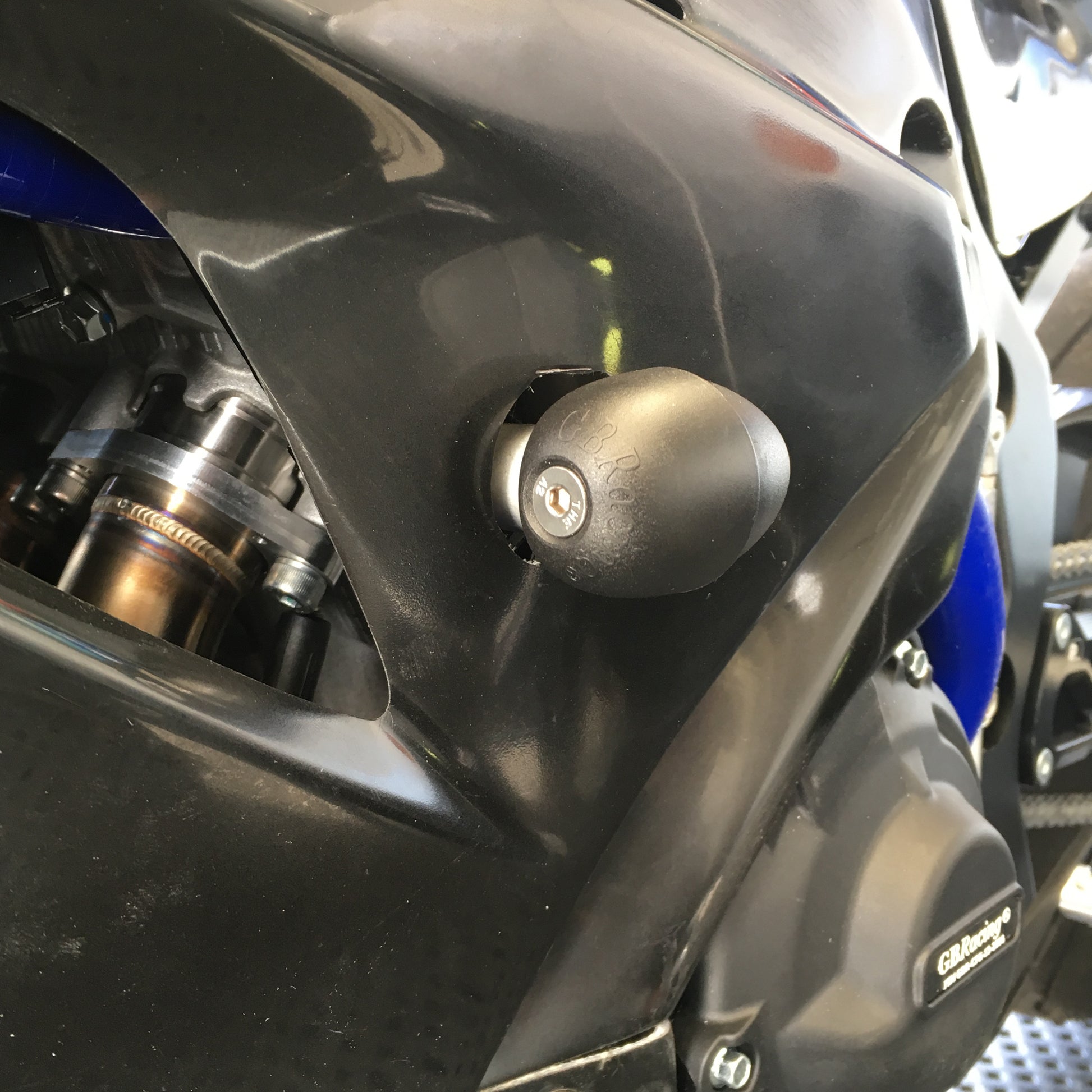 Suzuki GSX-R1000 K9-L6 GB Racing Bullet Frame Sliders – UK Race Support